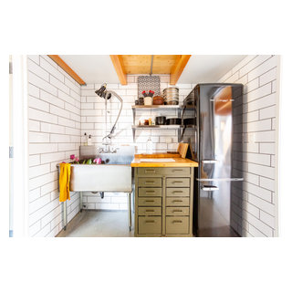 Kitchenette - Industrial - Kitchen - Portland - by Lois MacKenzie | Houzz