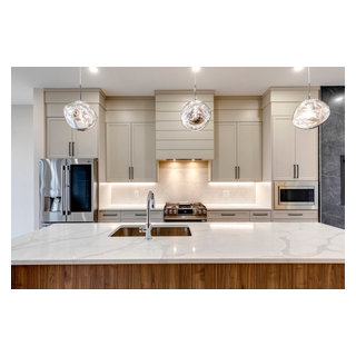 Inner City Luxury Infill - Traditional - Kitchen - Calgary - by Frame ...