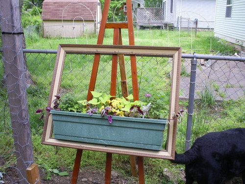 Planted easel