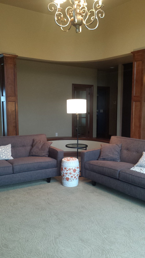Need design help, what to put near the curved half wall