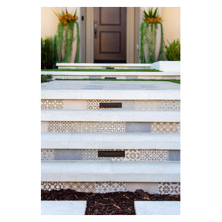Contemporary Spanish Entry Steps - Contemporain - Jardin - Orange ...