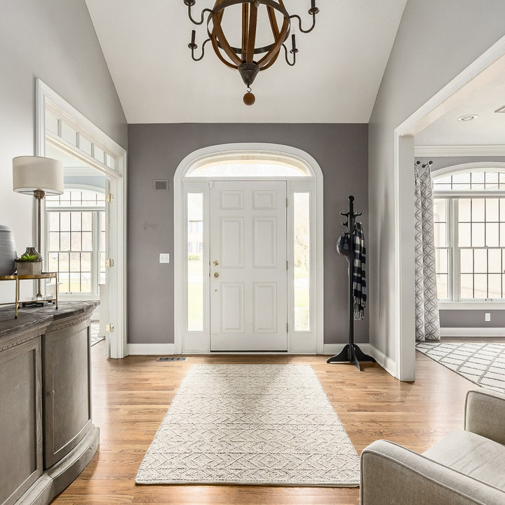 75 Vaulted Ceiling Entryway Ideas You'll Love - December, 2025 | Houzz