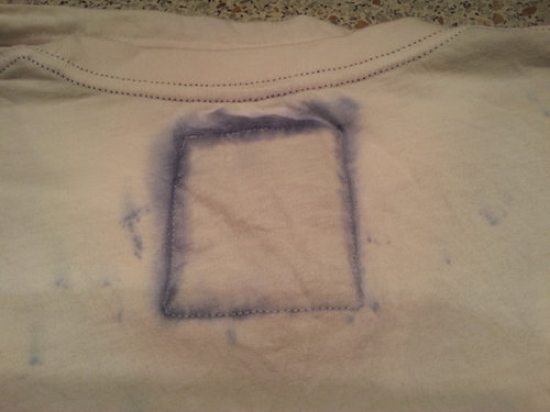 Help : color bleeding from Label