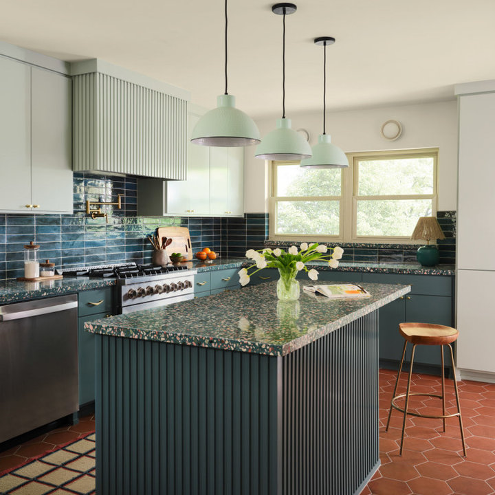 75 Beautiful Kitchen with Green Benchtop Ideas & Designs - July 2025 ...