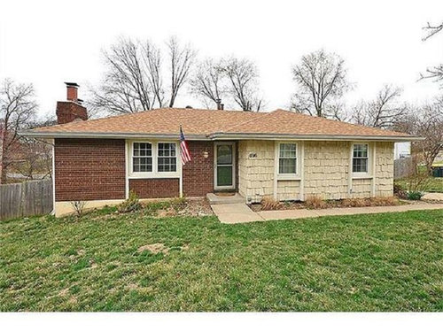 Need help deciding what color to paint my house with a peach roof