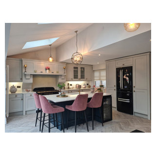 Modern Kitchen with Bespoke Window Seat - Modern - Kitchen - Dublin ...