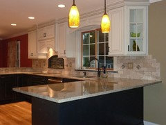 Peninsula different color than rest of the kitchen???