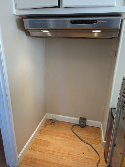 Smart tiles for range surround