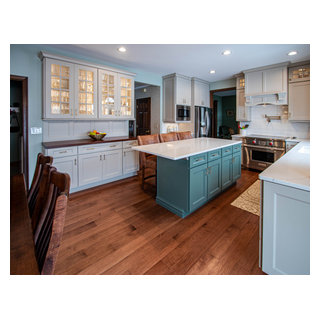 Two-Toned Kitchen with Contrasting Mixed Quartz and Wood Countertops ...