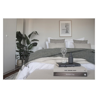 New Town Master Bedroom - Scandinavian - Bedroom - Edinburgh - by Studio Heim | Houzz