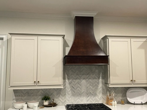 Please help with range hood crown molding! :)