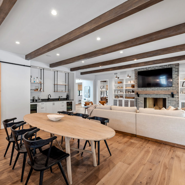75 Exposed Beam Living Room Ideas You'll Love - January, 2026 | Houzz