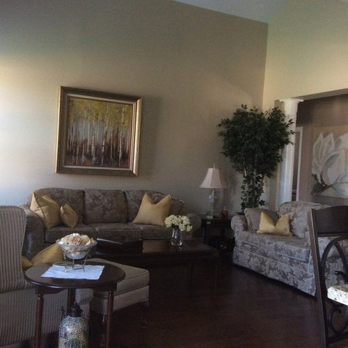 GREAT ROOM - (15' ceiling) & (13' X 18' room size)