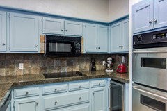 Share photos of your 150- to 200-square-foot kitchen!