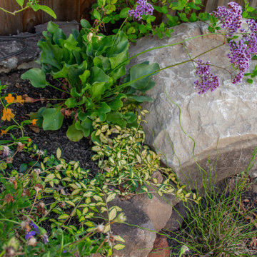 75 River Rock Flower Bed Ideas You'll Love - September, 2025 | Houzz