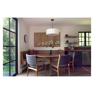Riverview cabin - Dining Room - New York - by Garrison Foundry ...