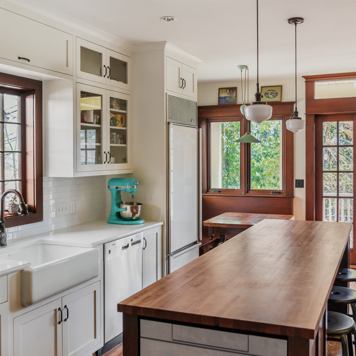 75 Beautiful Arts and Crafts Kitchen Ideas & Designs - May 2024 | Houzz AU