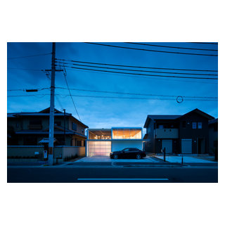 Garage Terrace House - Industrial - Exterior - Kyoto - by Yoshi ...