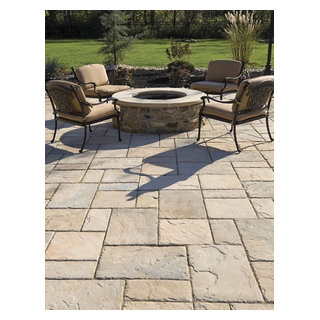 stone patio and fire pit - Traditional - Patio - New York - by Randazzo ...