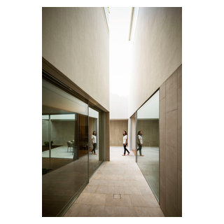 Wall House, Kuwait - Contemporary - Hall - Buckinghamshire - by IQ ...