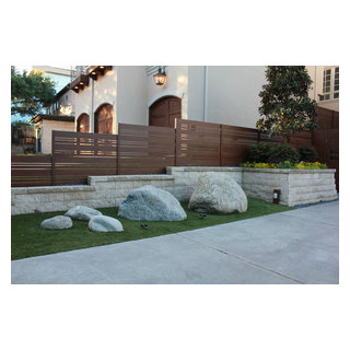 Knotwood Horizontal Front Yard Privacy Screen - Dallas - by Southwest ...