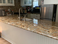 Update/modernize this early 2000s kitchen with paint!