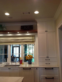 kitchen cabinets with a 10 ft ceiling