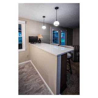 Maple Stained Shaker Kitchen Cabinets with Peninsula Bar - Transitional ...