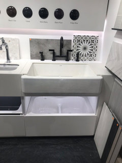 Short front apron farmhouse sink