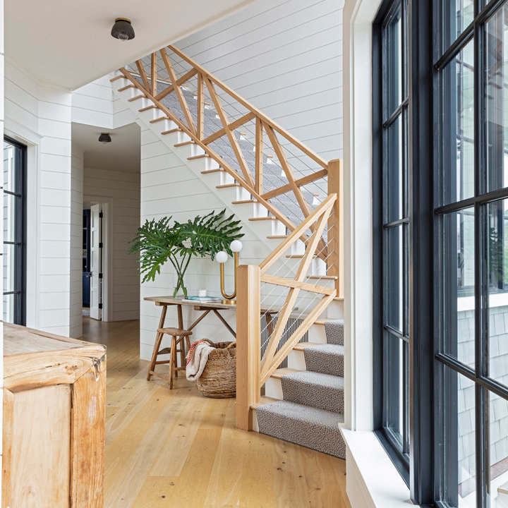 75 Beautiful Staircase with Tongue and Groove Walls Ideas and Designs ...