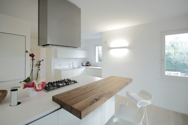 Qual è l'Altezza Giusta per il Bancone Snack in Cucina?