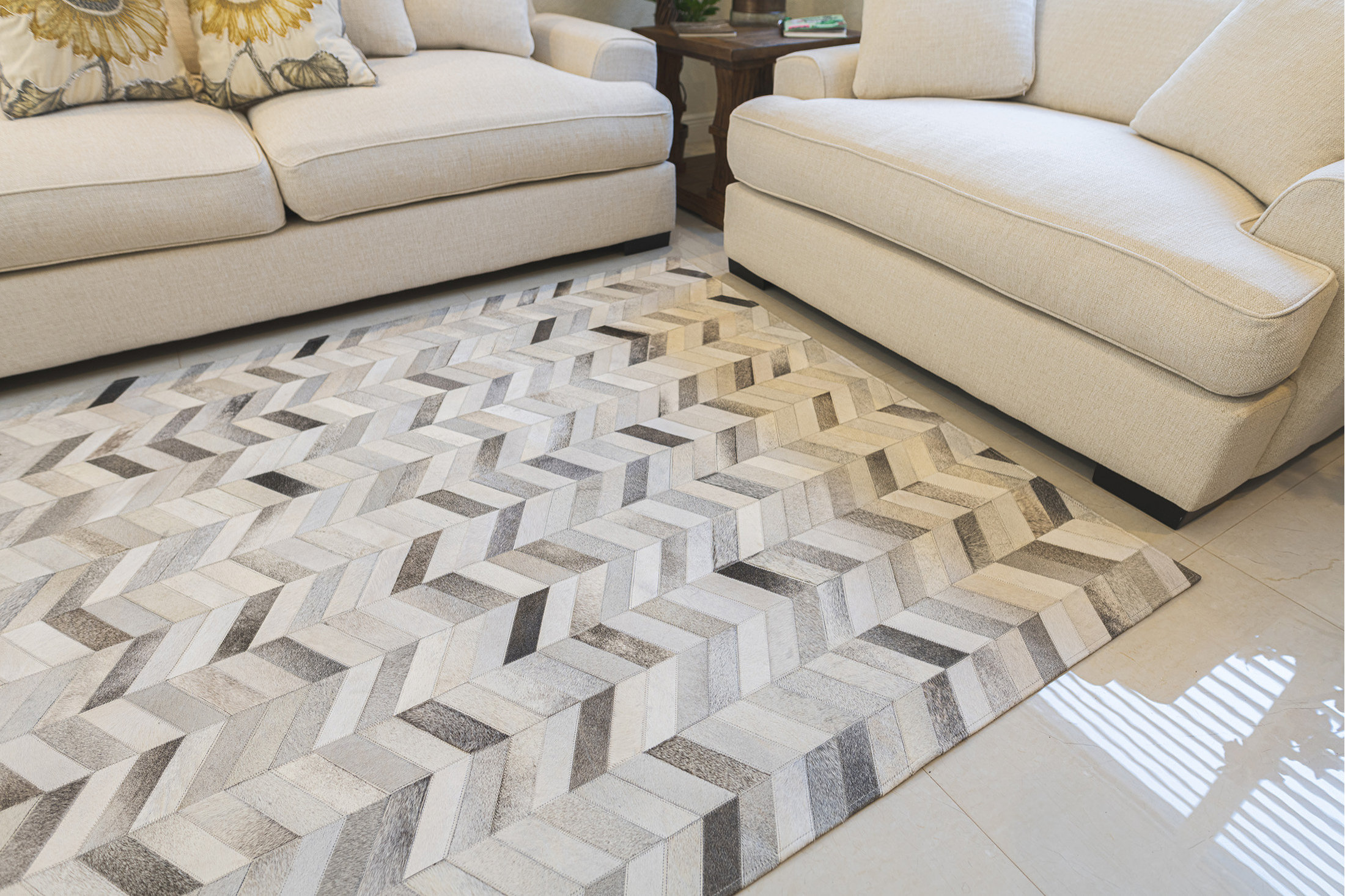 Cowhide Patchwork Rug, Grey Tones - CHEVRON, 6x8 - Contemporary - Area ...