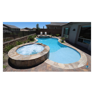 20 Pool Designs Under 600 sq ft - Pool - Las Vegas - by Paragon Pools ...