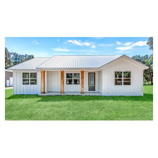 The Easton - Farmhouse - Exterior - Orlando - by Leading Edge Builders ...