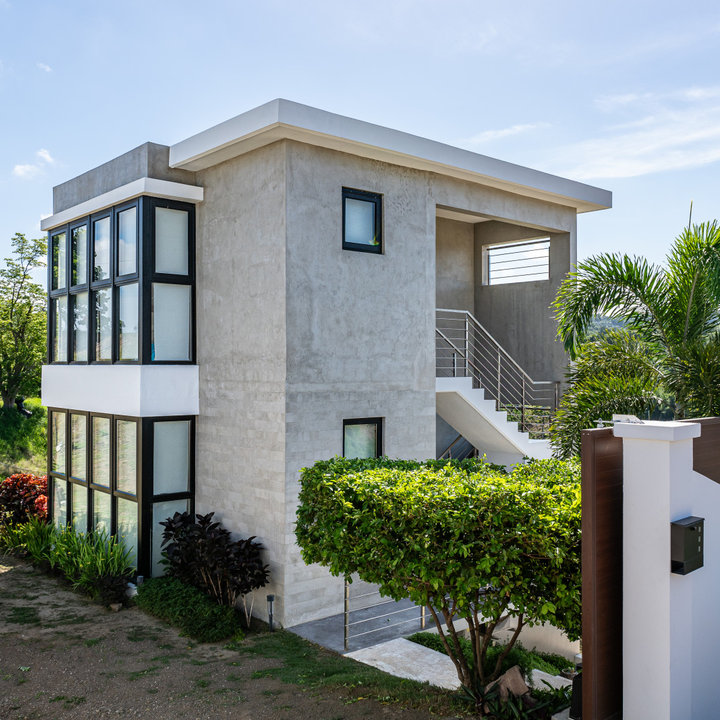 75 Beautiful Exterior with a White Roof Ideas & Designs - September ...
