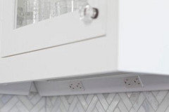 Minimum outlet height above countertop