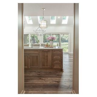 Neutral Ground - Transitional - Kitchen - Cleveland - by Ducy Design ...