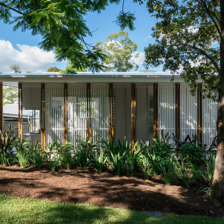 Mid-Century Modern Porch Ideas - November 2025 | Houzz
