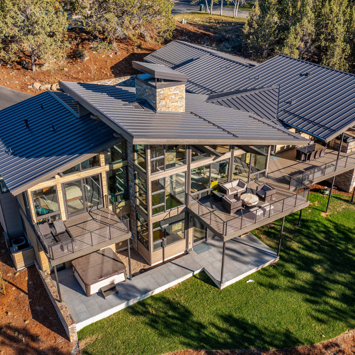 75 Beautiful Exterior with a Butterfly Roof Ideas & Designs - October ...