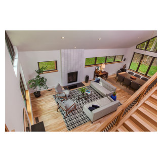 House at Matthaei Farm - Modern - Living Room - Detroit - by Molly ...