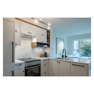 Bijou - Contemporary - Kitchen - Vancouver - by Smithwood Builders Inc ...