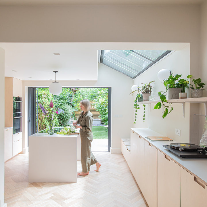 75 Beautiful Medium Sized Kitchen Ideas and Designs - September 2024 ...