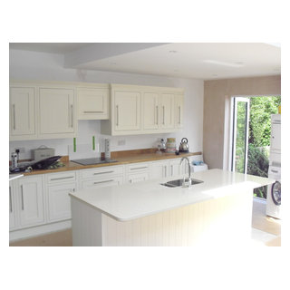 Buttermilk quartz island worktop, Caesarstone - Contemporary ...