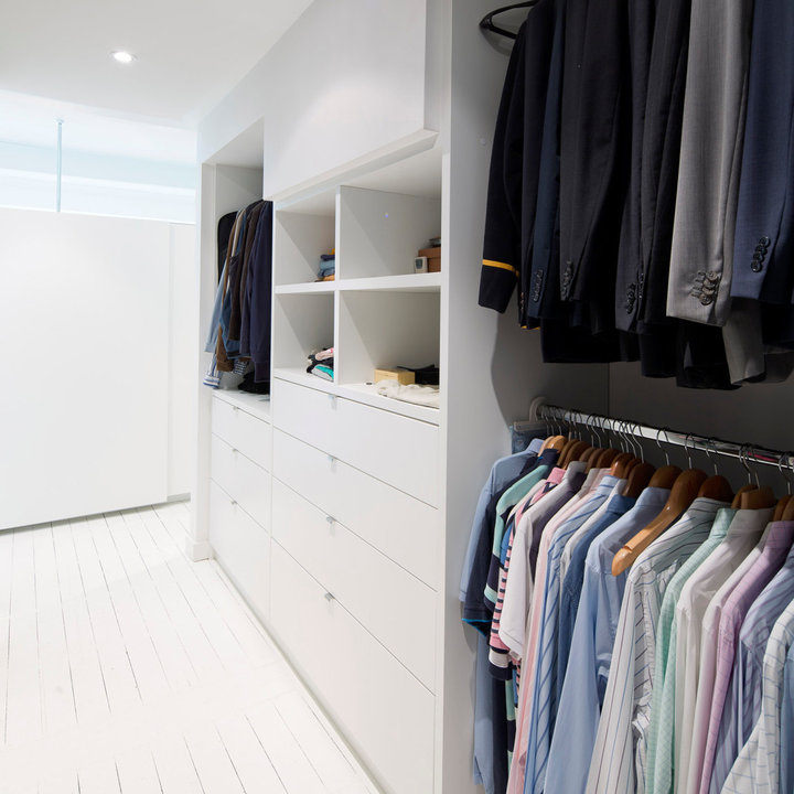 75 Beautiful Small Walk-in Wardrobe Ideas & Designs - May 2024 | Houzz AU