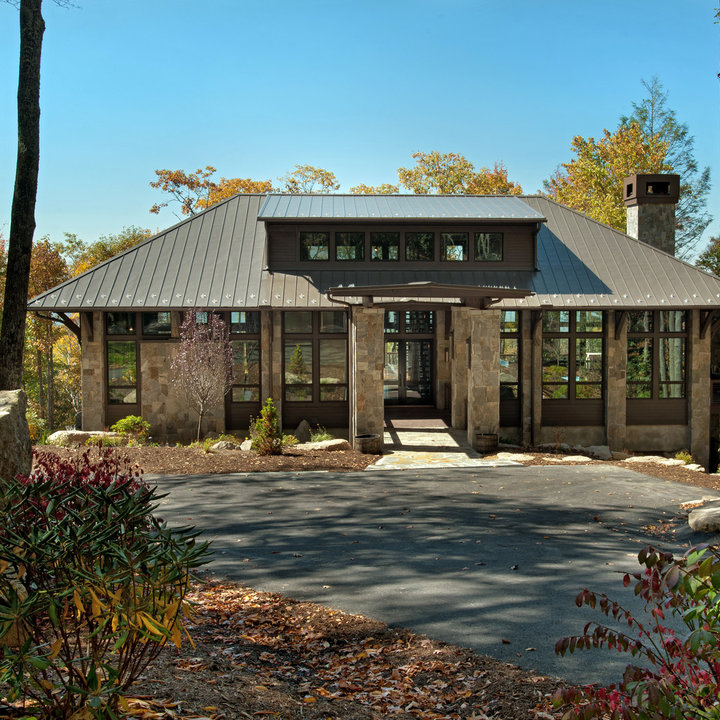 75 Beautiful Exterior with a Hip Roof Ideas & Designs - September 2025 ...
