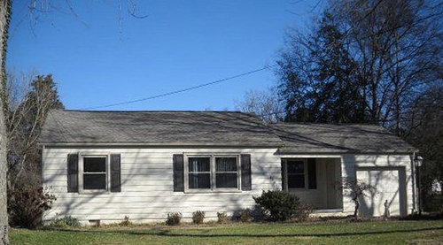 Please help my small boxy house