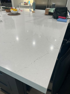 Daltile quartz- Independence Calacatta or Valor White?