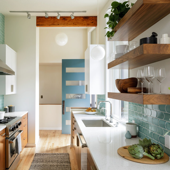 75 Beautiful Kitchen with no Island Ideas & Designs - December 2024 ...