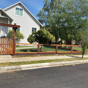 Hog Wire Fencing - Photos & Ideas | Houzz