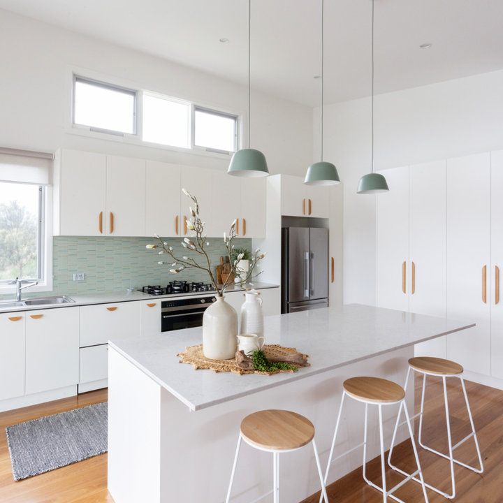 75 Beautiful Beach Style Kitchen Ideas & Designs - June 2024 | Houzz AU